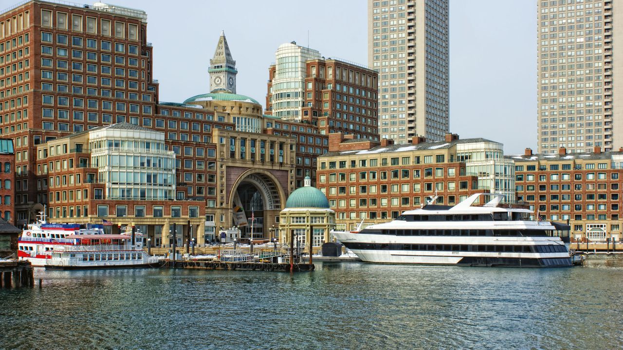 The Marina at Rowes Wharf - Superyacht Marina | Dockwalk